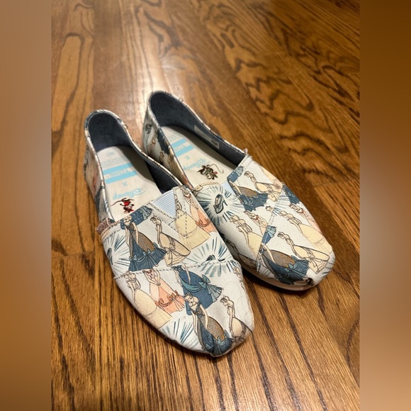 Toms | Shoes | Cinderella X Disney Toms | Poshmark